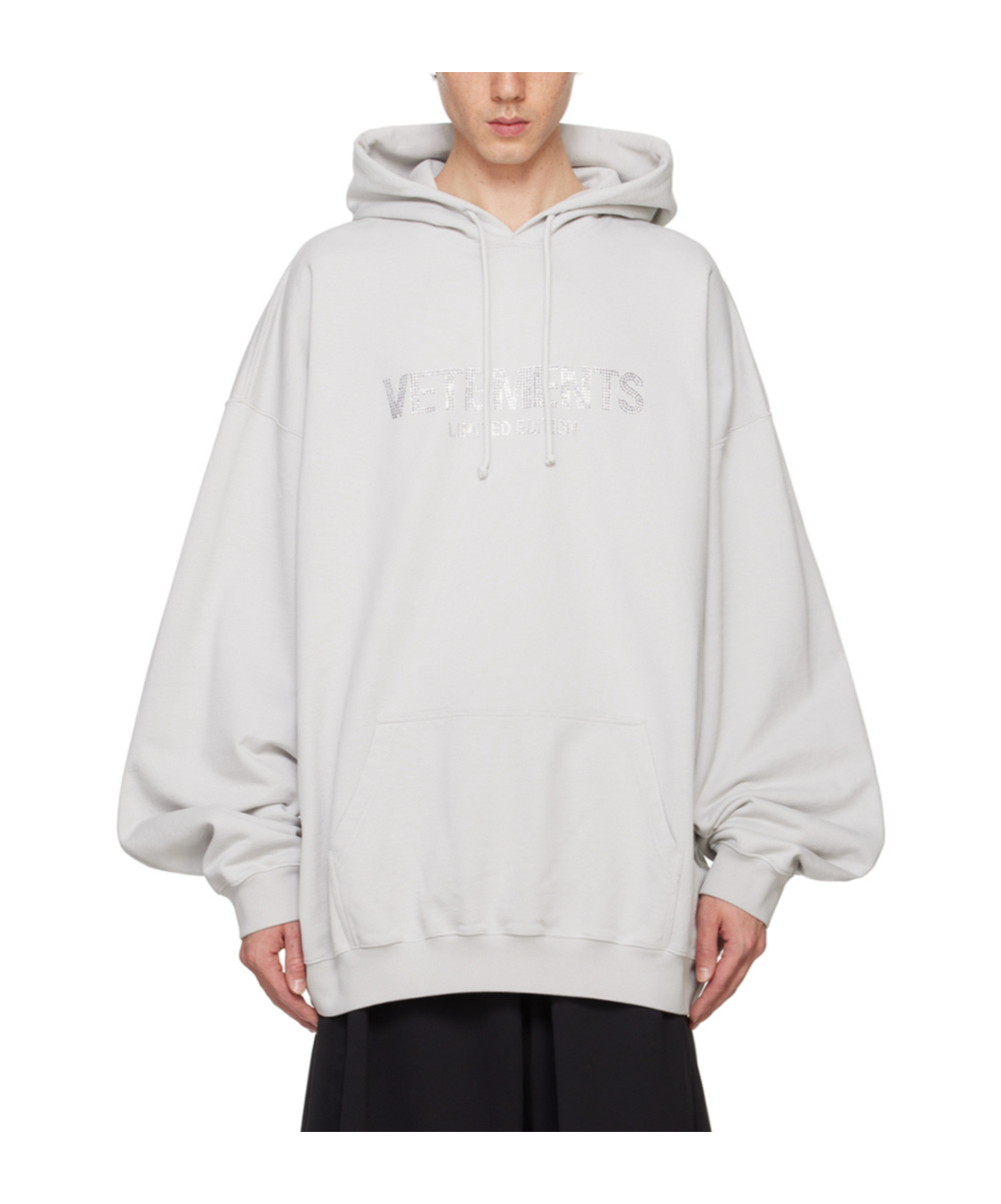Vetements Drawstring Hood Hoodie In White | ModeSens